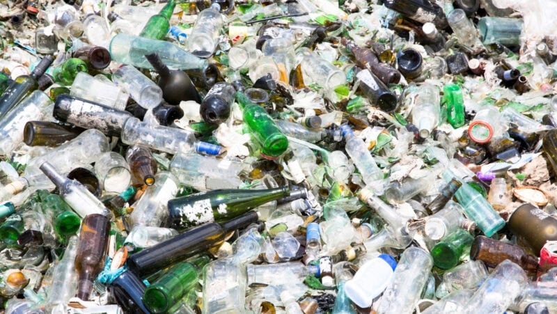 Glass Vs Plastic: Which Is More Recyclable & Sustainable?