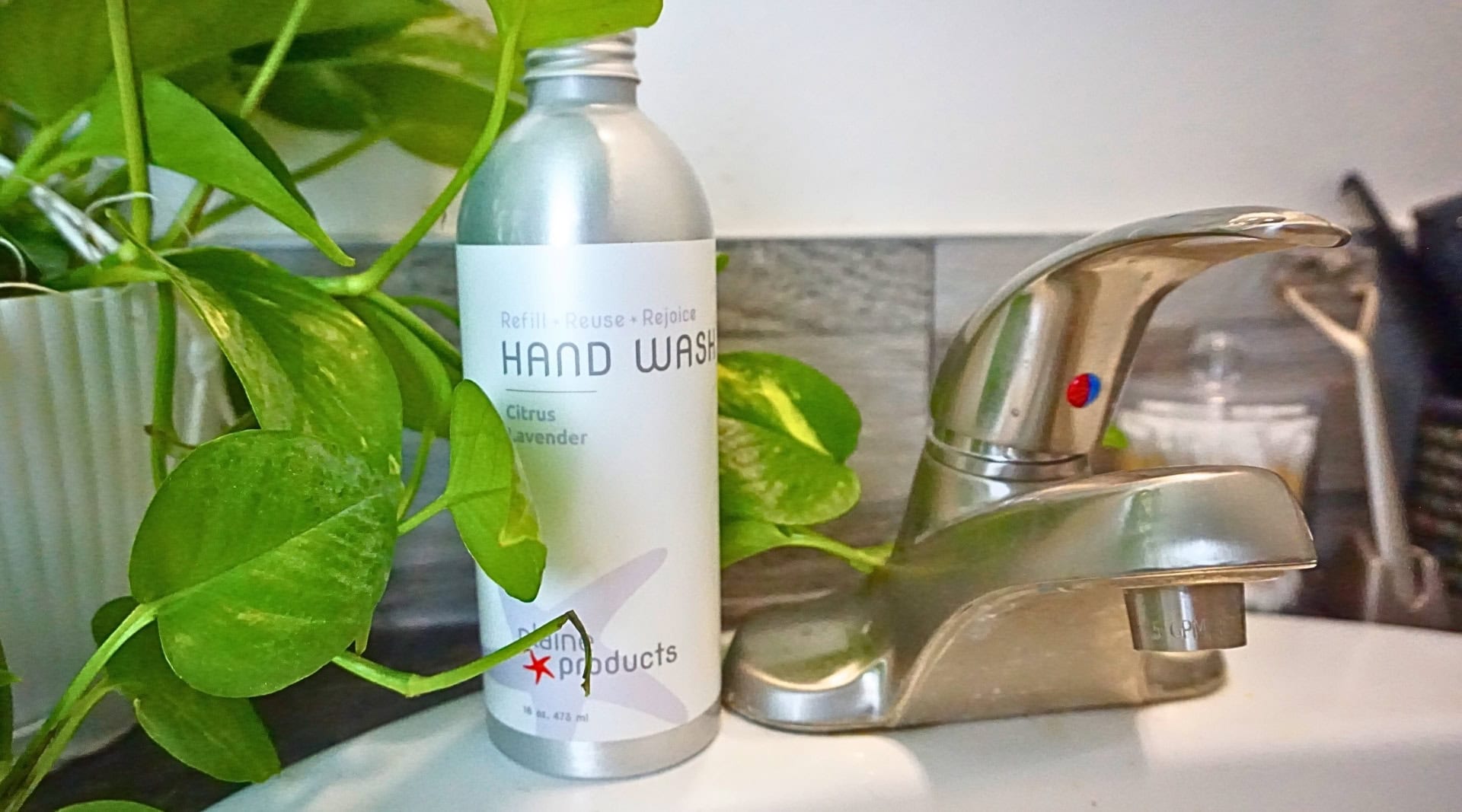 Zero Waste Bathroom: 13 Essential Plastic-Free Swaps