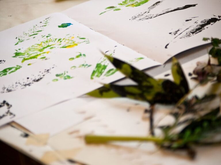 Sustainable Crafts: 9 Eco-Friendly DIY Projects To Do Your P(art)