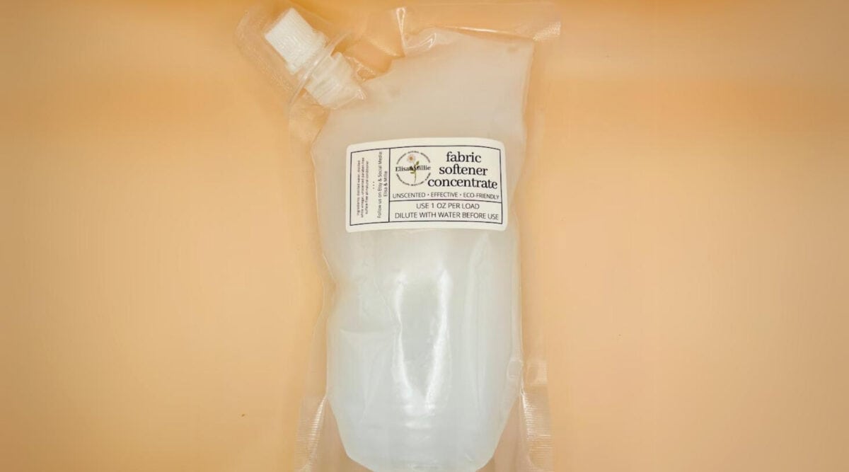 6 Eco-Friendly Fabric Softeners For Non-Toxic Laundry Day