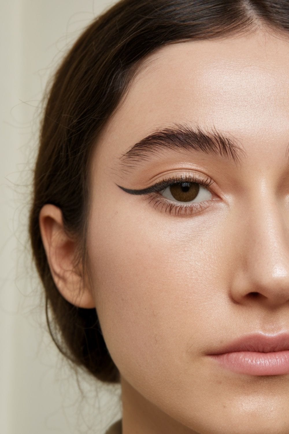 7 Organic Eyeliner Brands Coloring Your Eyes Naturally