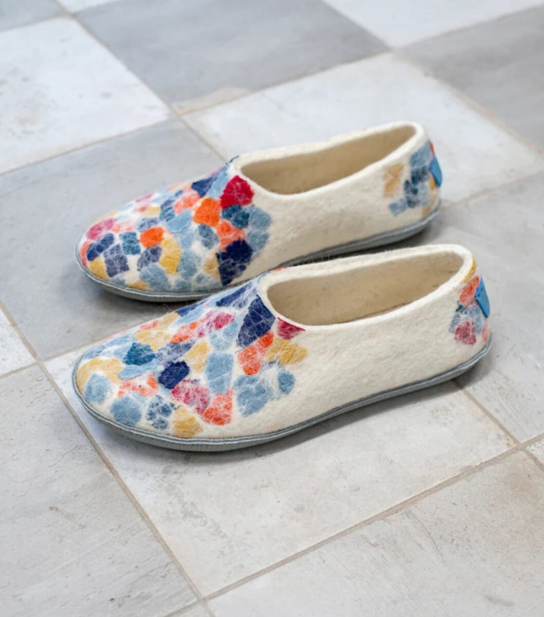 8 Sustainable Slippers & House Shoes That Keep Our Toes Eco-Conscious