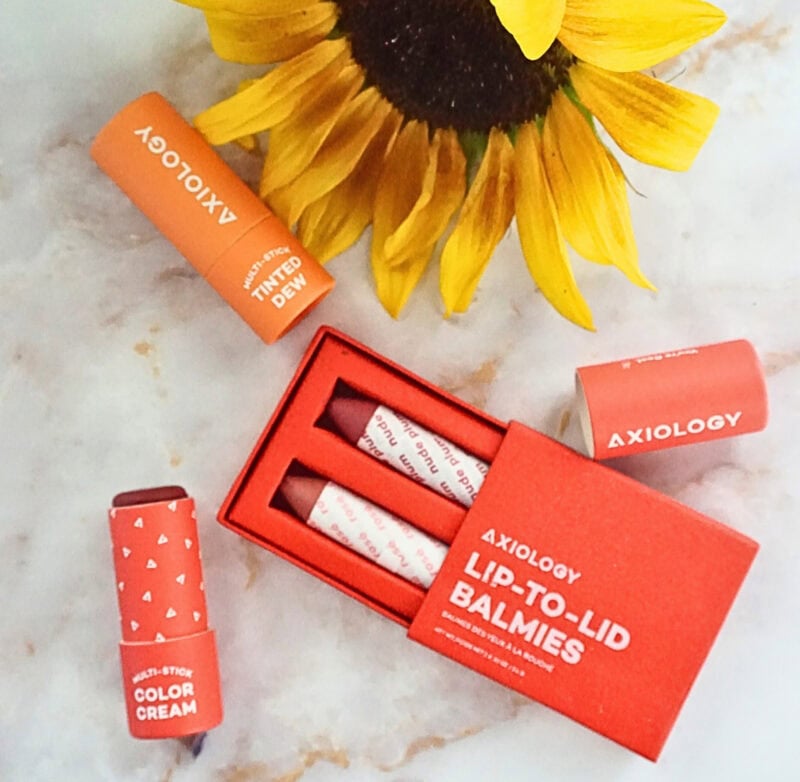 11 Zero Waste Makeup Brands (Plastic-free & Refillable)