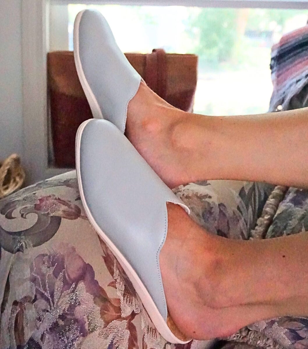 9 Sustainable Slippers & House Shoes That Keep Our Toes Eco-Conscious