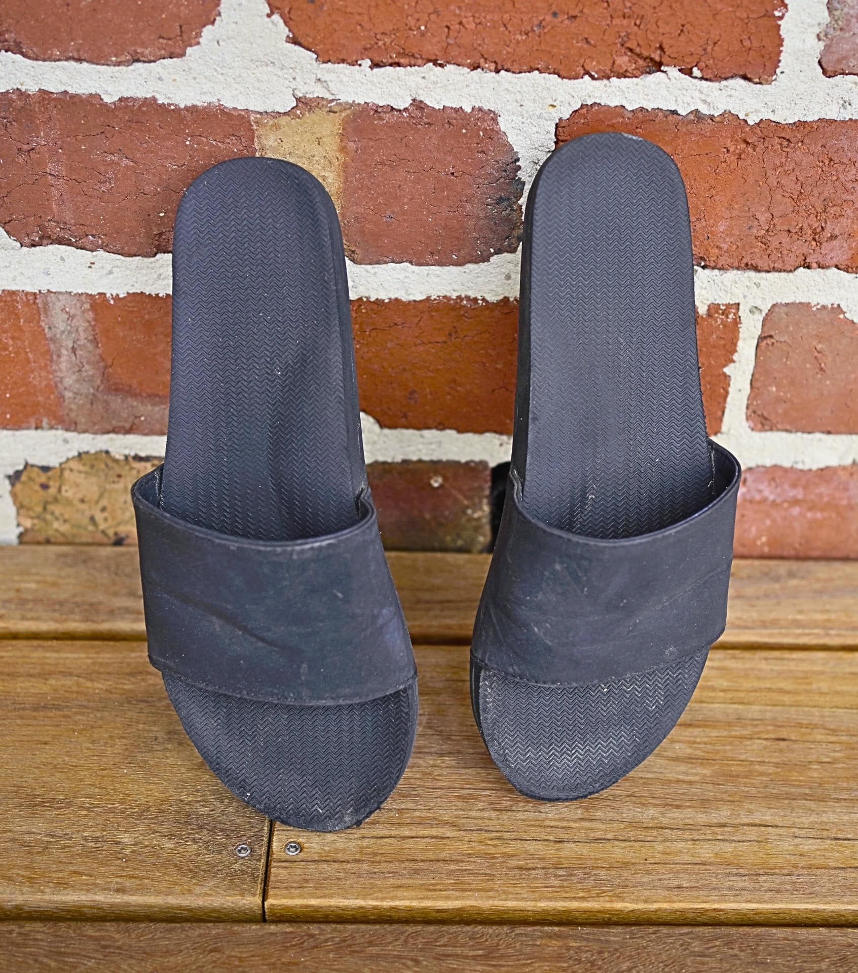 7 Eco-Friendly Flip-Flops For Sustainable Summer Comfort