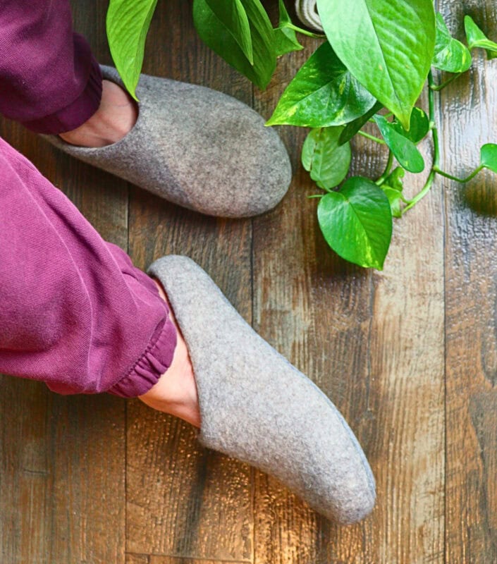 11 Sustainable Slippers Made From Eco-Friendly, Organic & Recycled ...