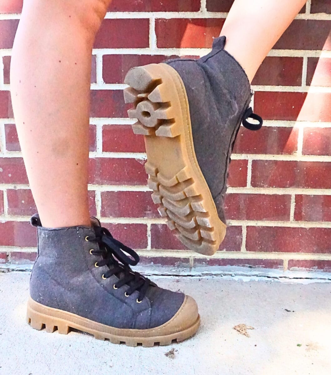 9 Sustainable Boots Brands & Boots Outfit Ideas (2025)