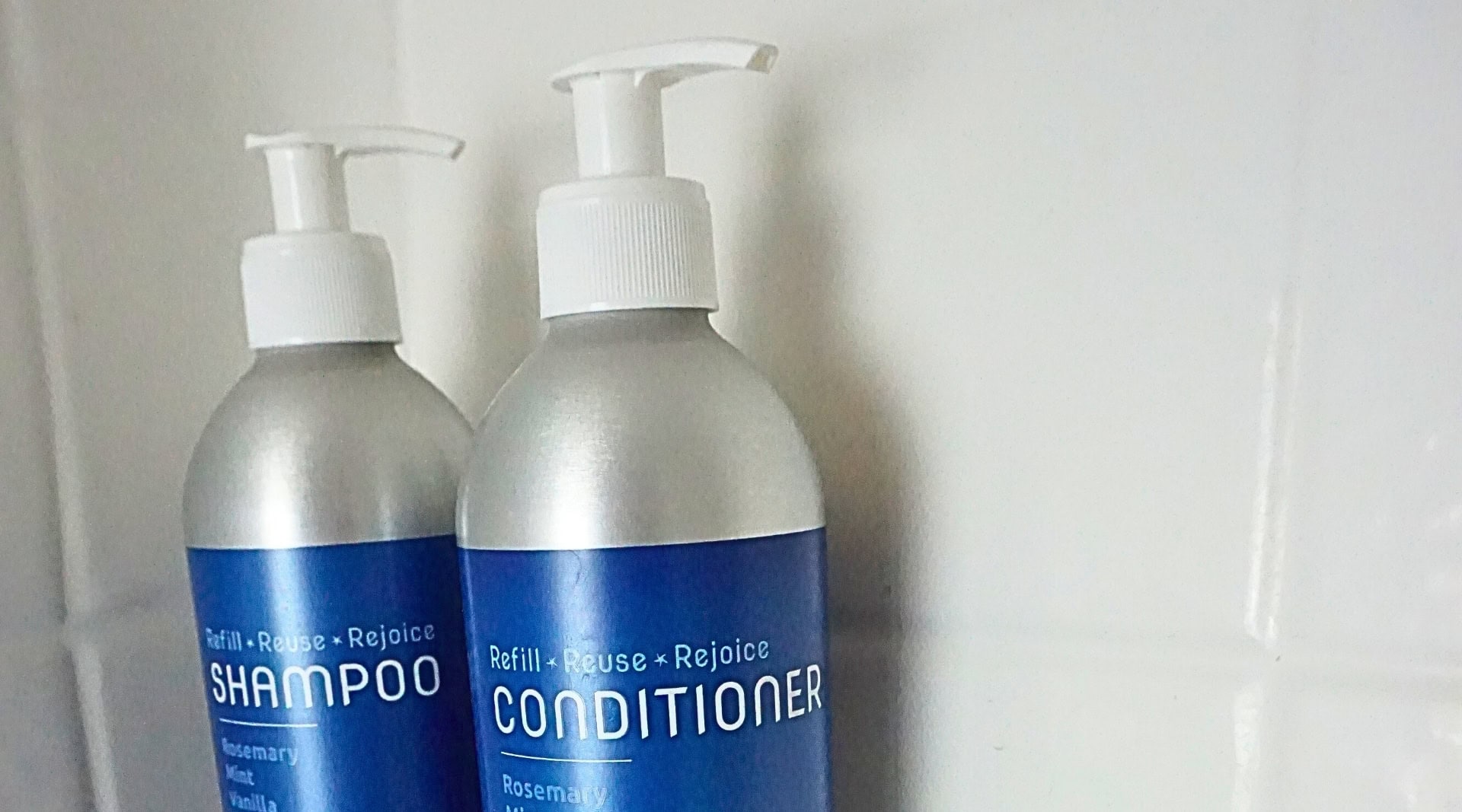11 Plastic-Free Shampoo & Conditioners For A Zero Waste Do