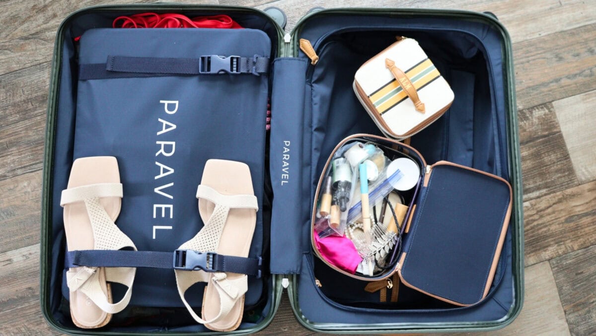 How To Pack A Minimalist Travel Wardrobe For A Lighter Trip