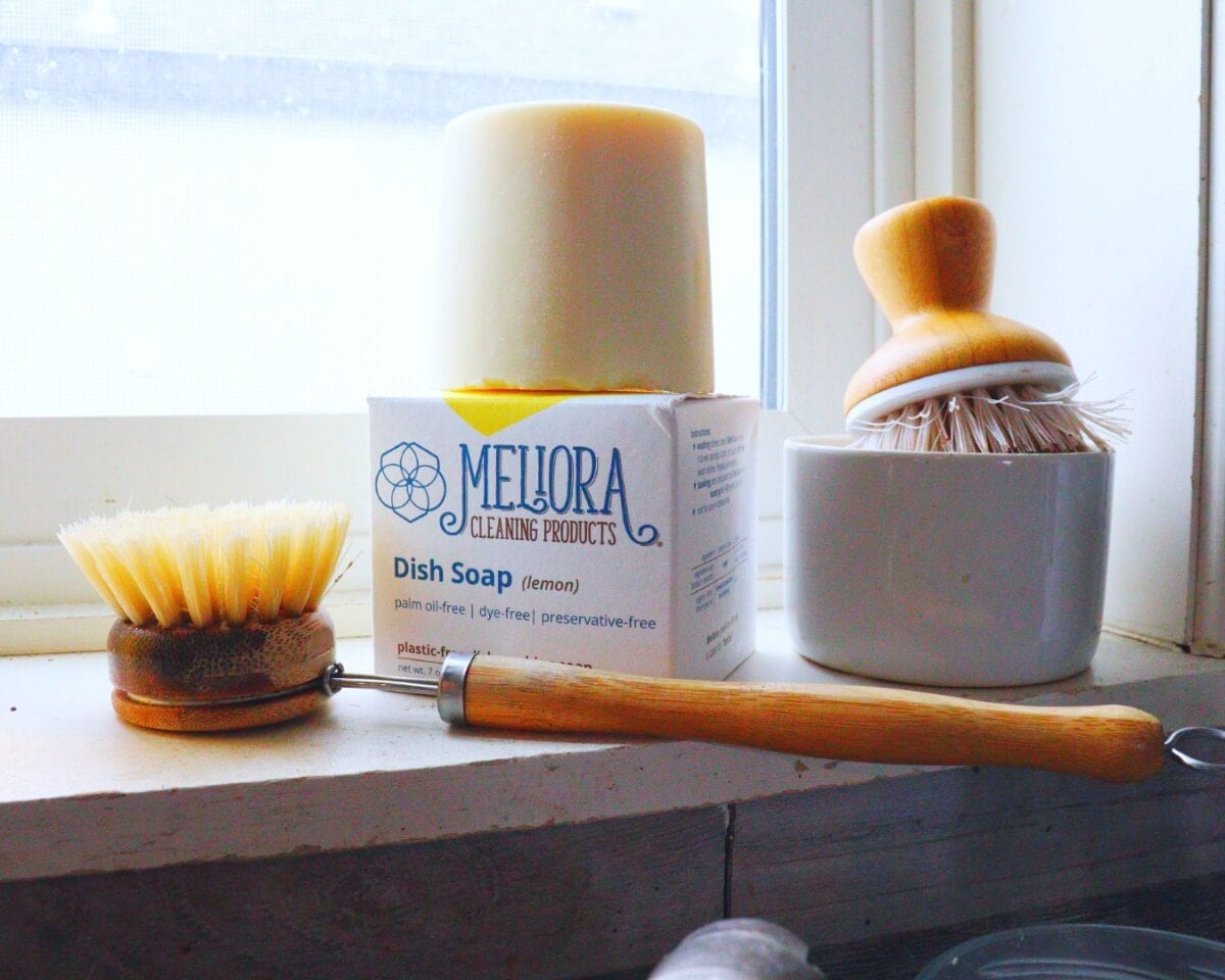 7 Zero Waste Dish Soaps For Clean Plates & A Clean Planet