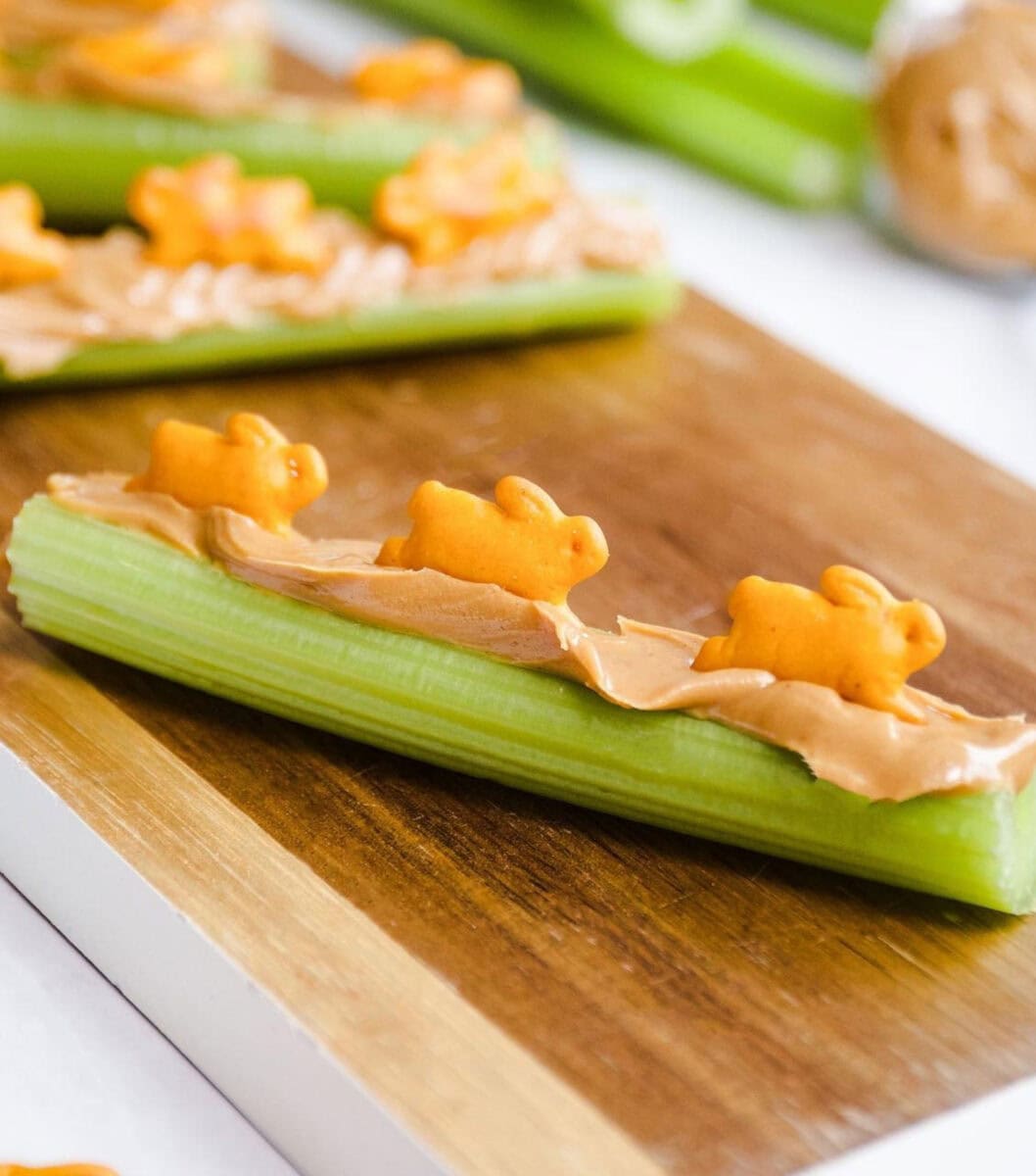 5 Organic Snacks We Can't Stop Munching On