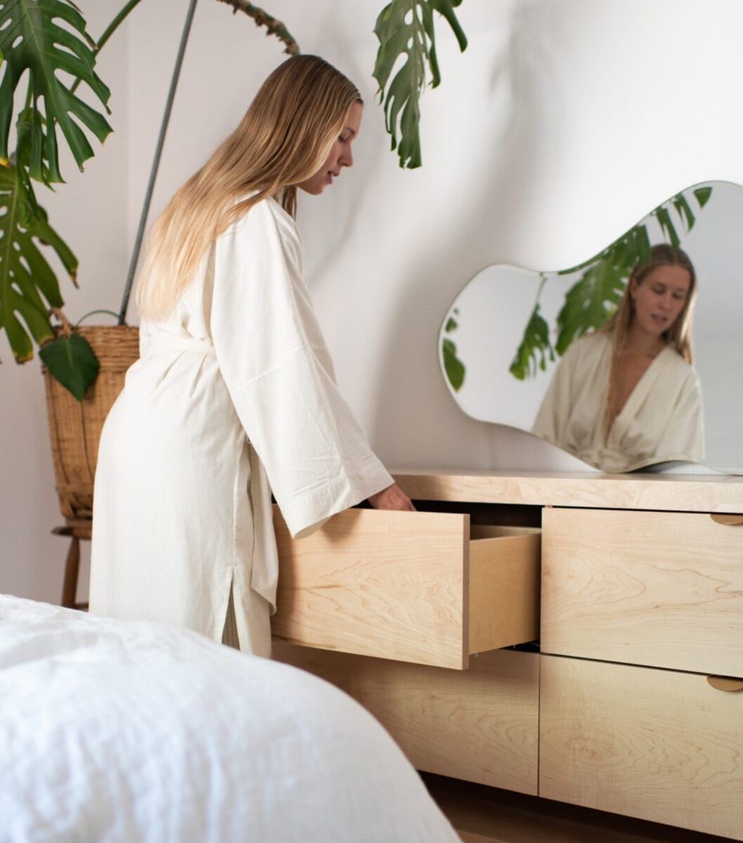 7 Best Non-Toxic Furniture Brands (2025) | Safe & Low-VOC