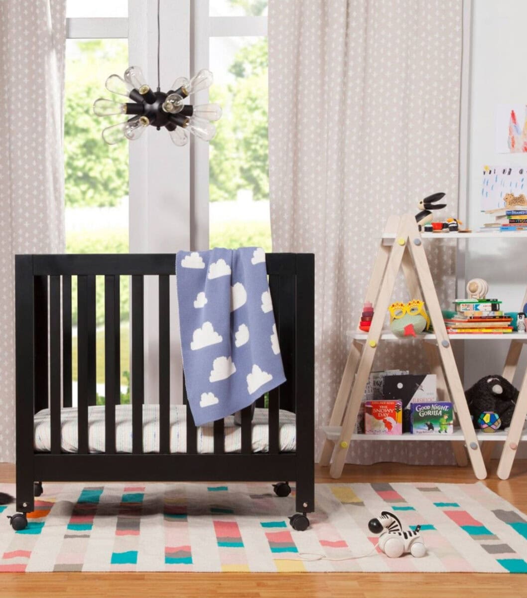 8 Organic & Non-Toxic Bassinets For A Safer Baby Snooze