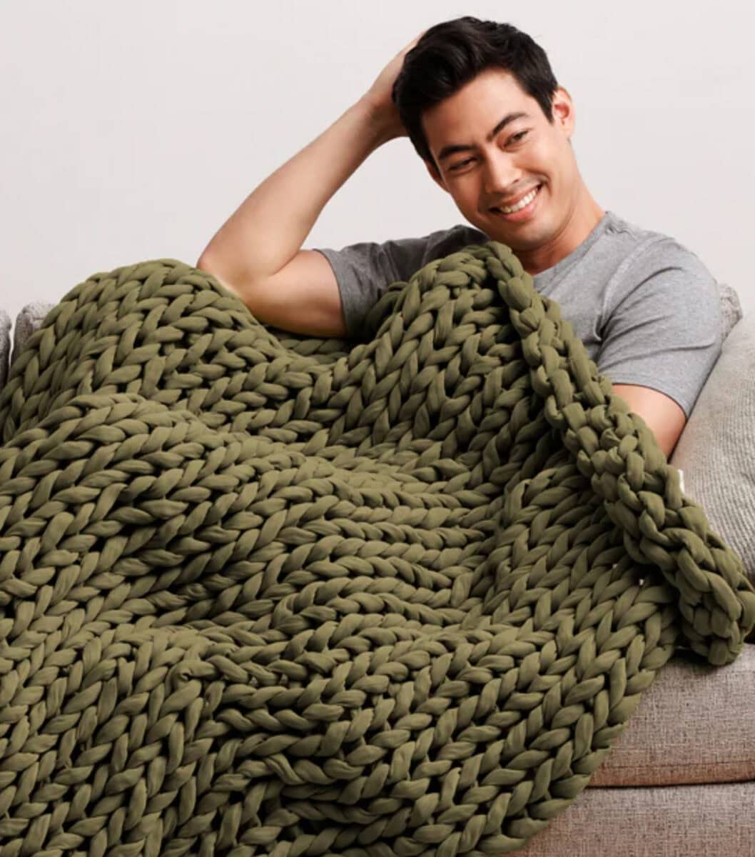 7 Organic Blankets To Naturally Warm Your Body Up