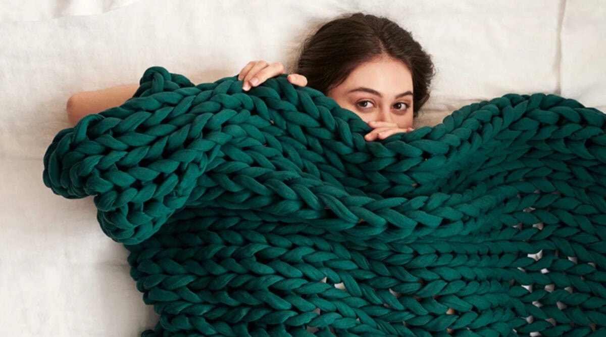 7 Sustainable Blankets For All The Eco-Friendly & Conscious Cozies