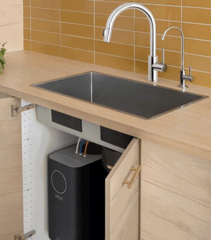 7 (Mostly) Plastic-Free Water Filters Purifying H20 For Non-Toxic Hydration