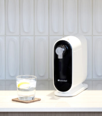 7 (Mostly) Plastic-Free Water Filters Purifying H20 For Non-Toxic Hydration