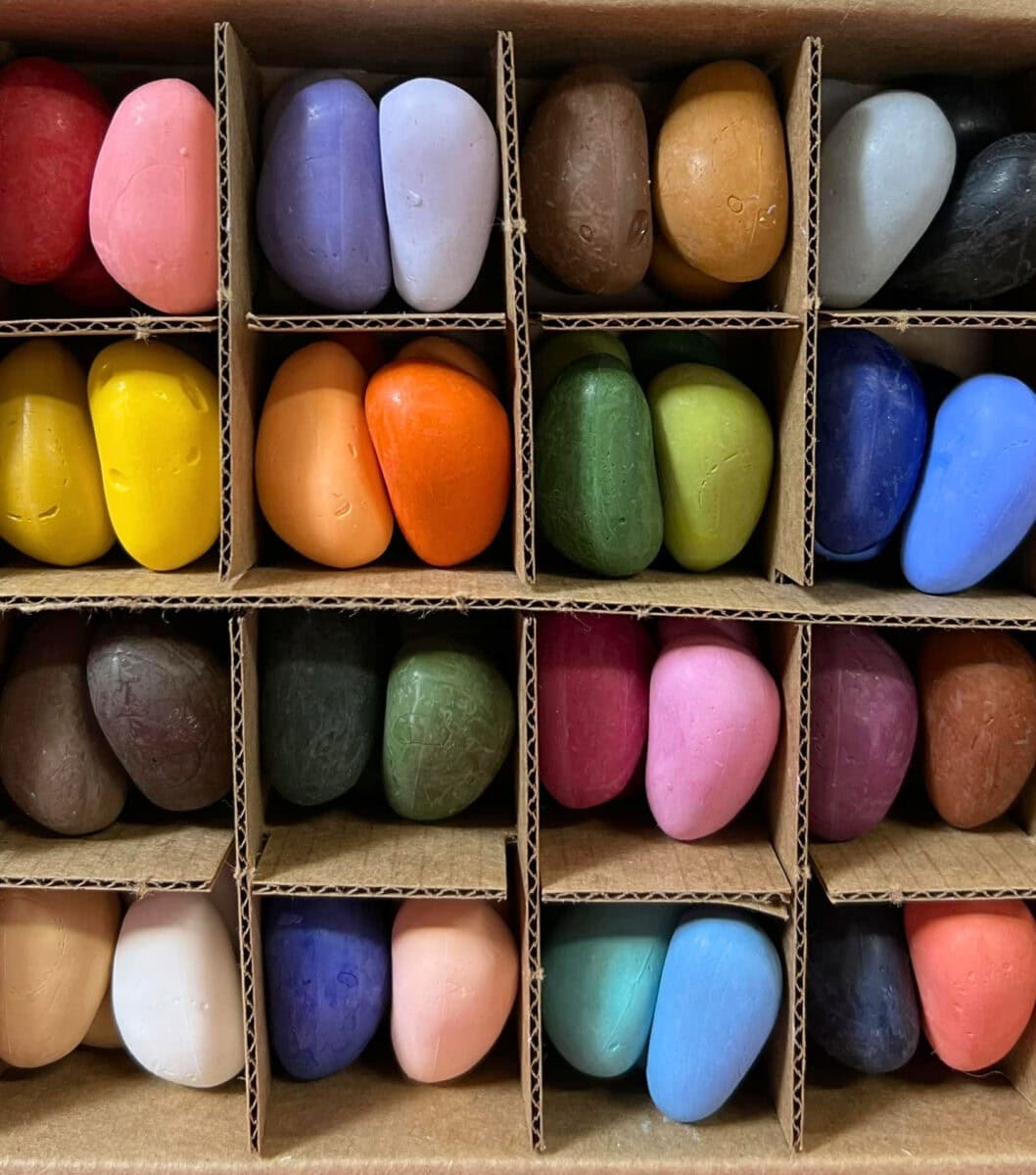 7 Natural & Non-Toxic Crayons To Color Cleanly
