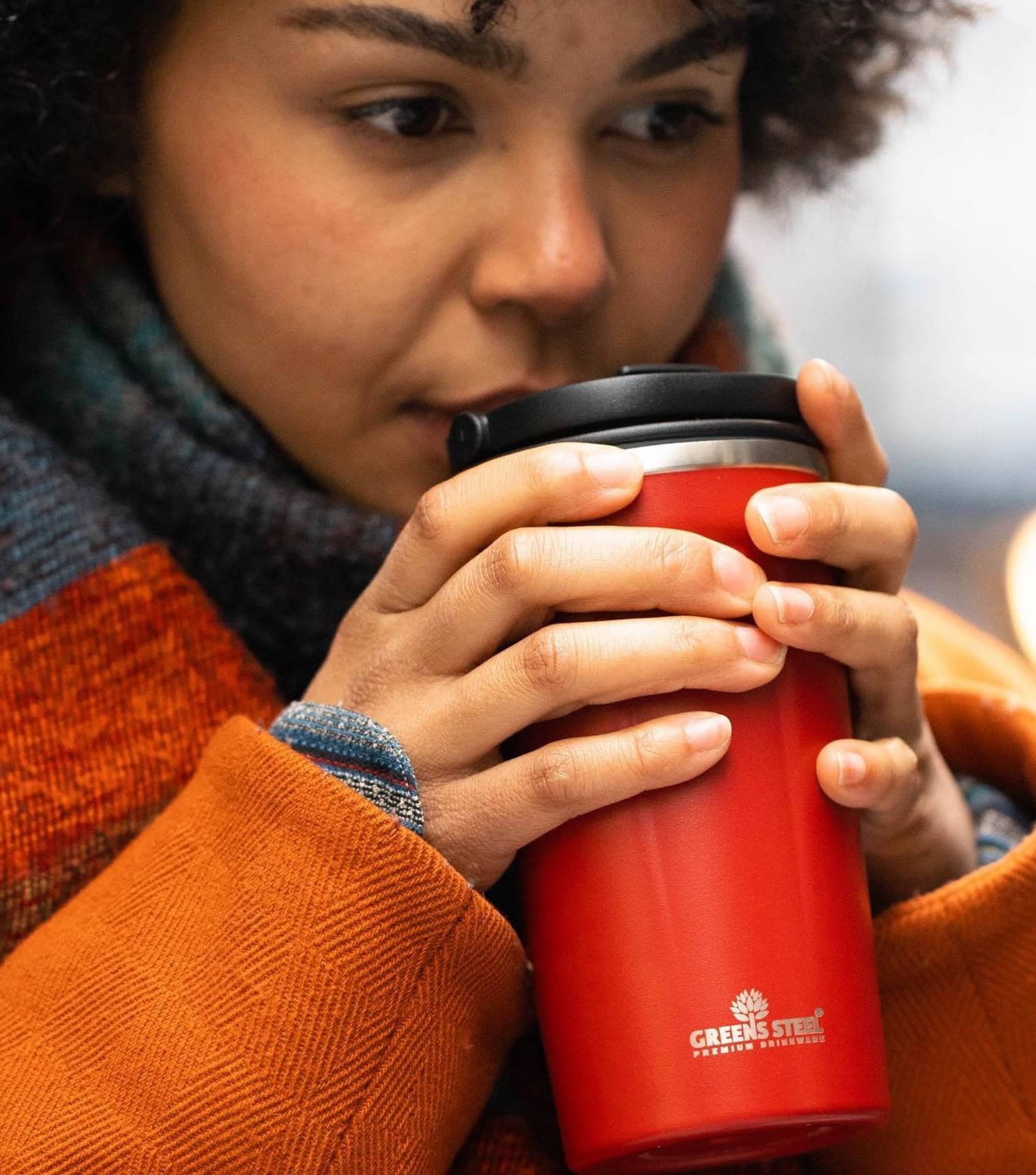 7 Plastic-Free Water Bottles For The Best Non-Toxic Hydration