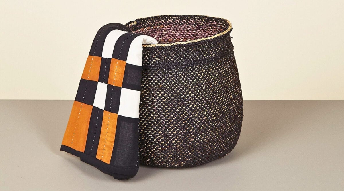 7 Sustainable Laundry Baskets & Bags For A More Eco-Friendly Wash Day