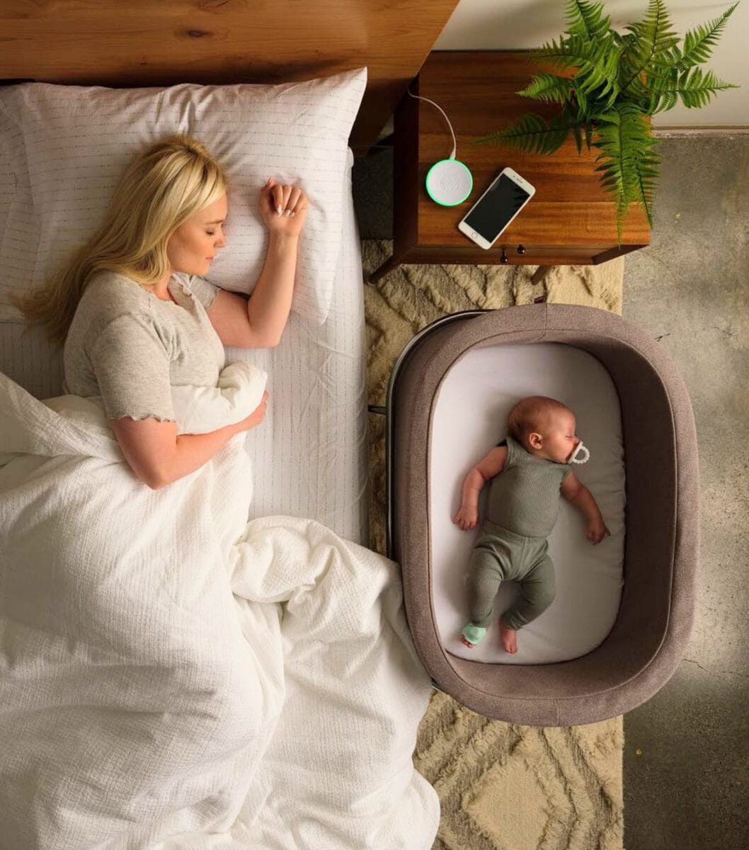 8 Organic & Non-Toxic Bassinets For A Safer Baby Snooze