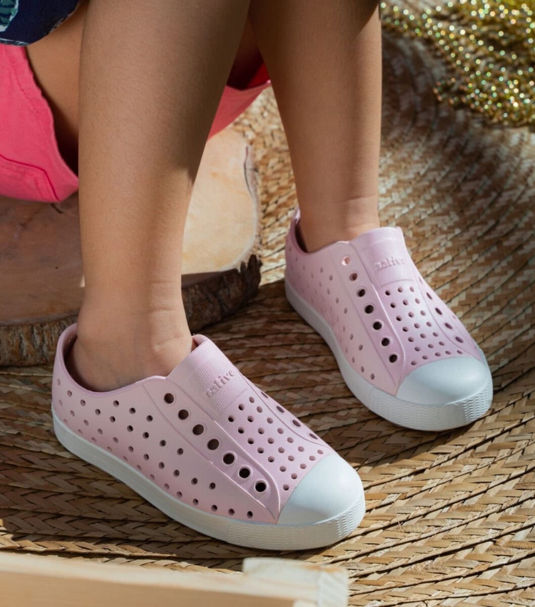 5 Sustainable Kids Shoes & Brands For Fitting Little Eco-Friendly Feet