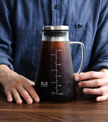 9 Plastic-Free Coffee Makers For A Healthier Home Brew