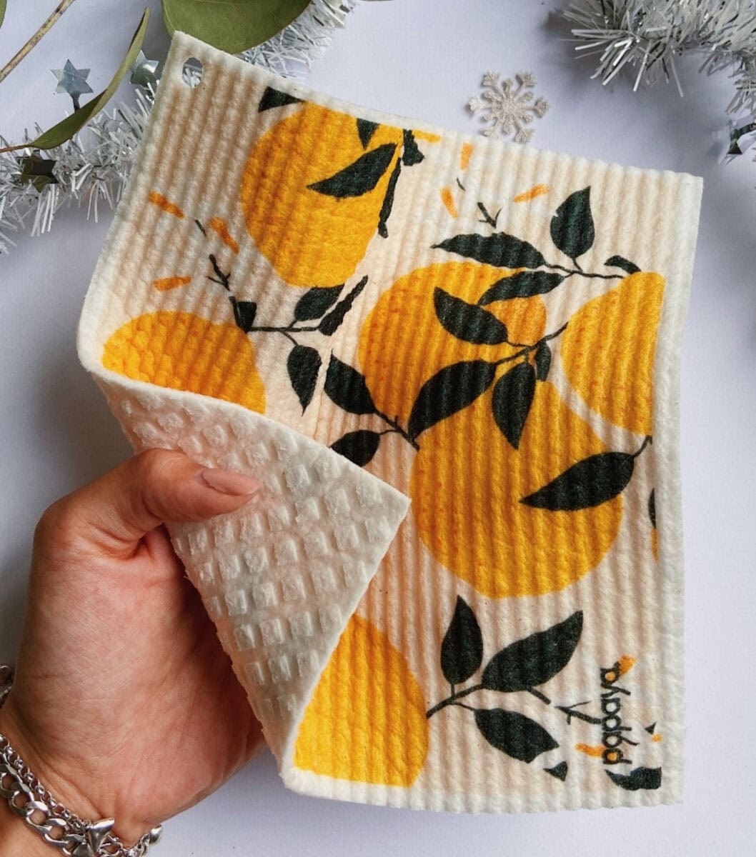 7 Paper Towel Alternatives To Ditch The Flimsy & Embrace Eco-Friendly