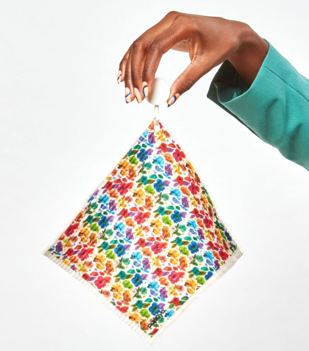 7 Paper Towel Alternatives To Ditch The Flimsy & Embrace Eco-Friendly