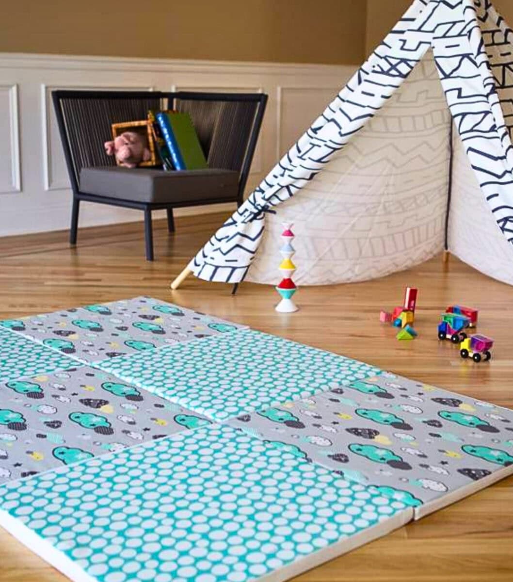 7 Organic & Non-Toxic Play Mats For The Most Fun