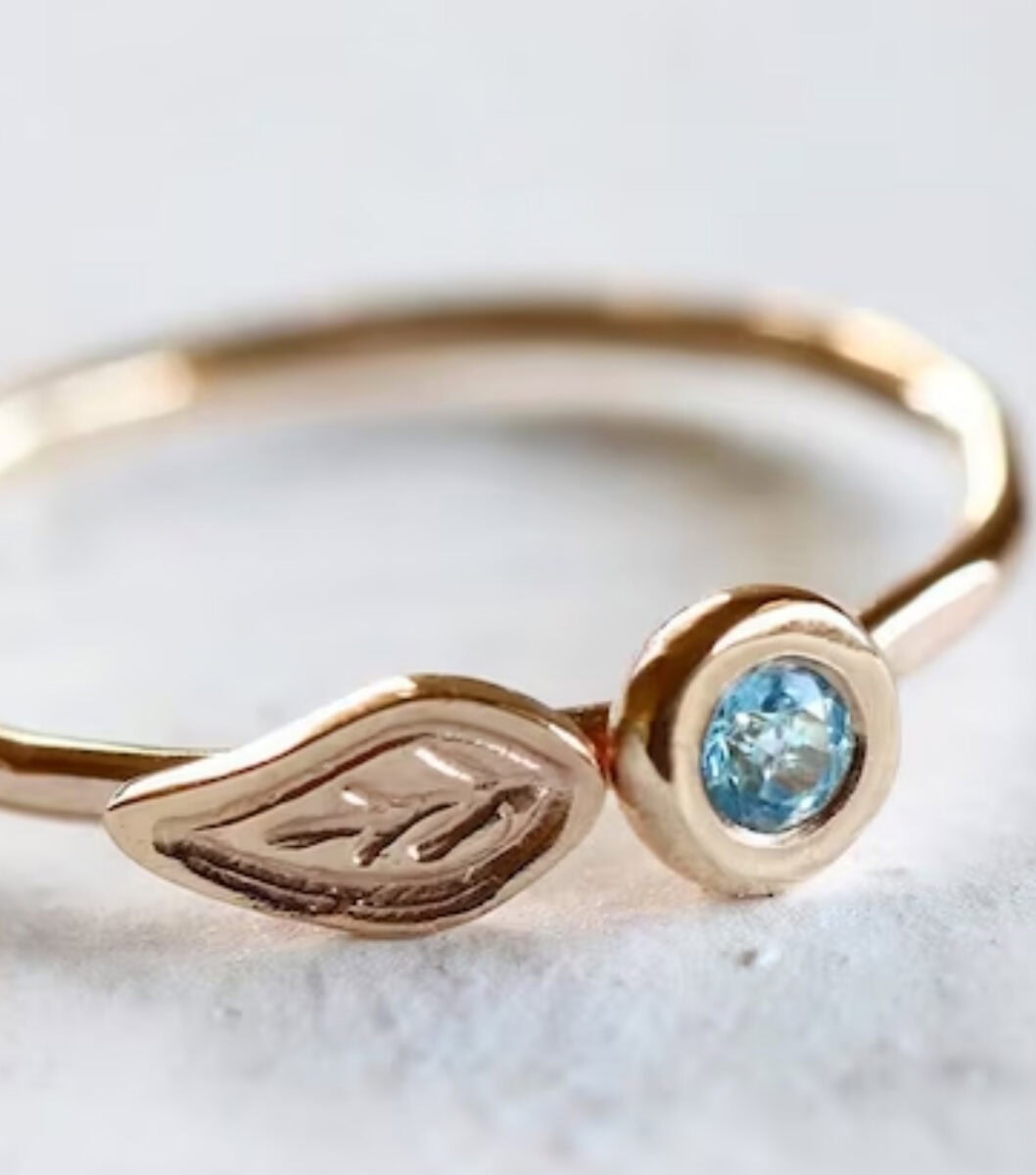 8 Minimalist Jewelry Brands For Understated Elegance