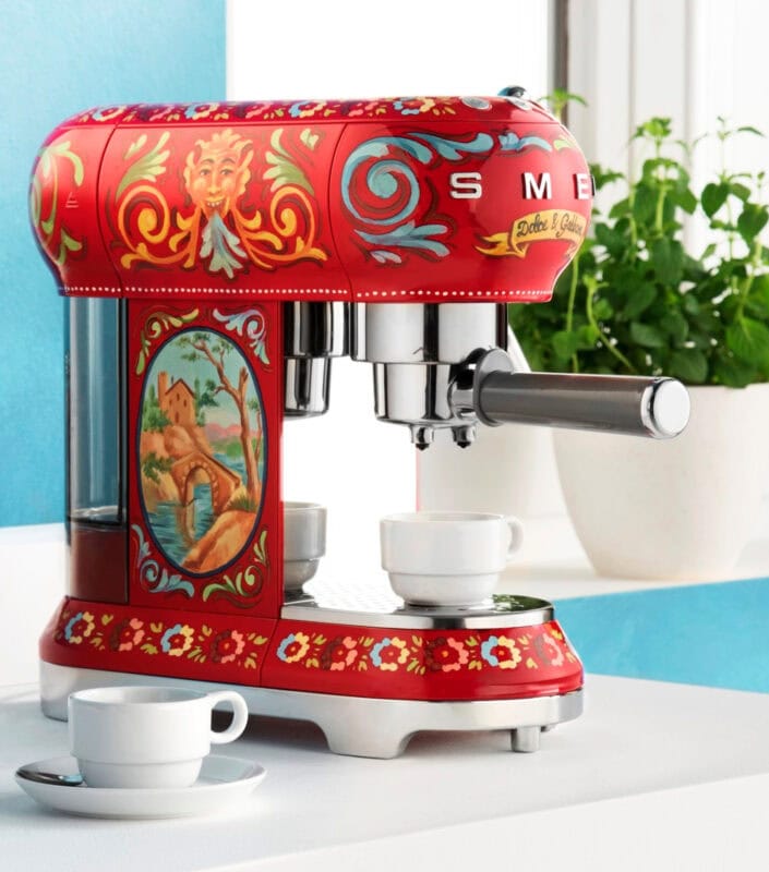 11 Plastic-Free Coffee Makers For A Sustainable, Home Brew