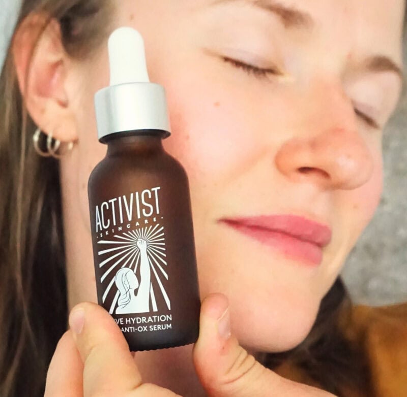 The Best Natural Face Serums for 2026