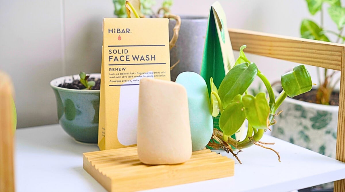 9 Organic Face Washes For The Most Eco-Friendly Lather