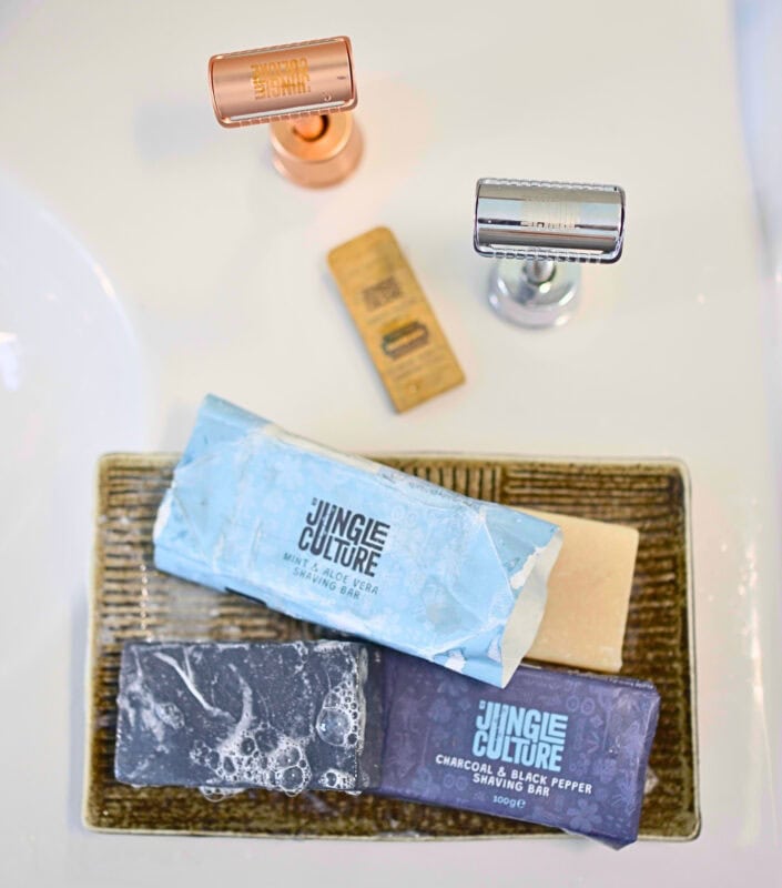 7 Sustainable Women's Razors For a Clean Shave & Cleaner Planet