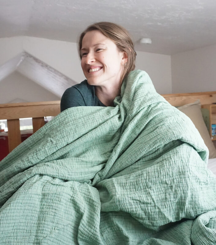 7 Organic Blankets To Naturally Warm Your Body Up