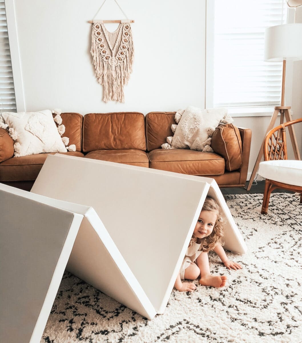 9 Organic & Non-Toxic Play Mats For The Most Eco-Friendly Fun