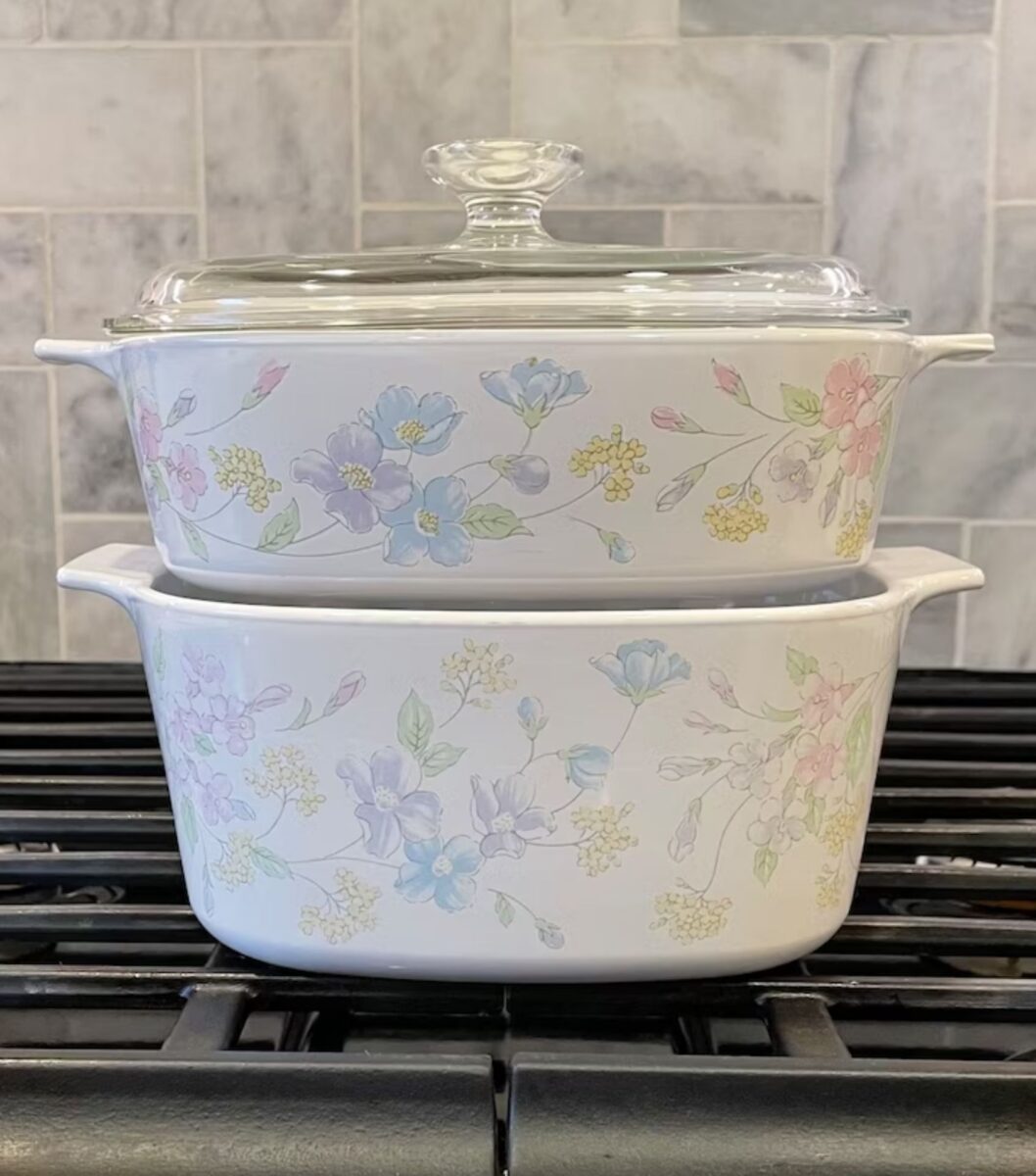 7 Non-Toxic Bakeware Brands To Heat Up Pastries, Not the Planet
