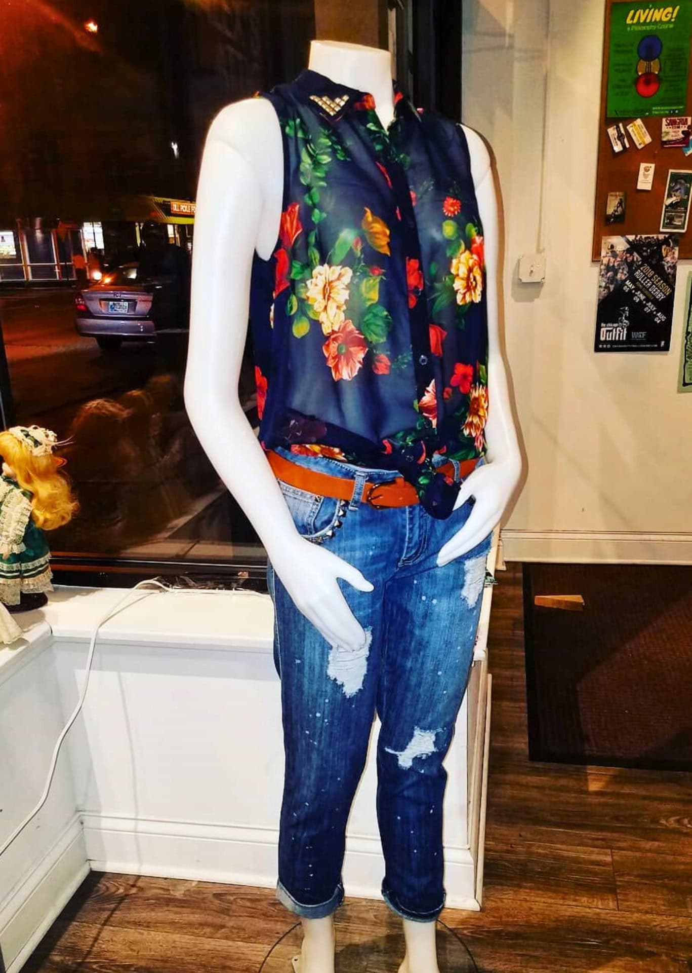 11 Best Thrift Stores in Chicago That Will Blow You Away