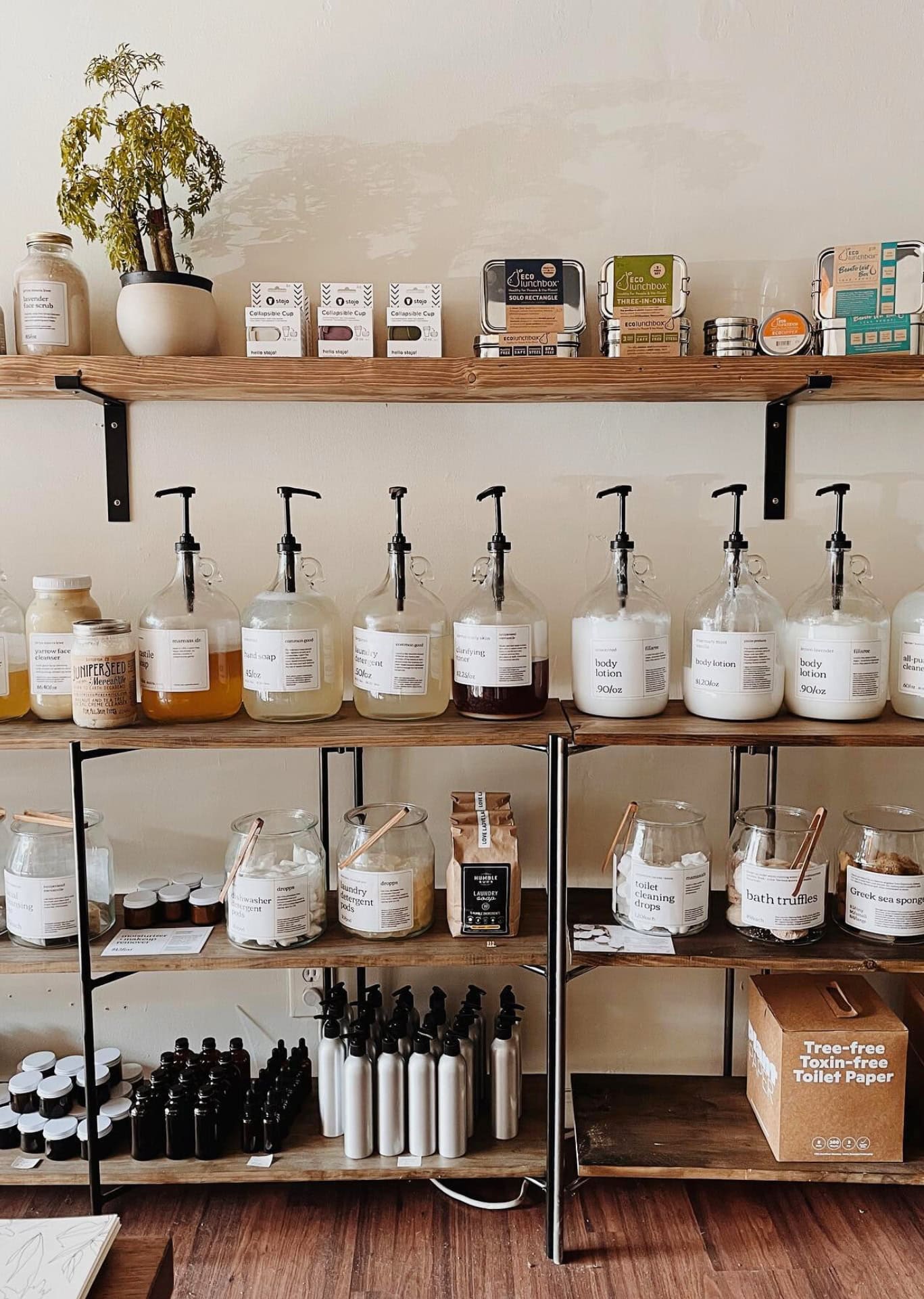 9 Zero Waste Stores In NYC Taking A Bite Out Of The Big Apple's Waste