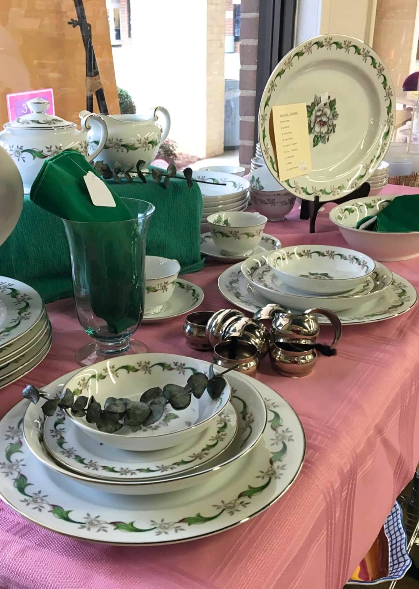 11 Best Thrift Stores In Atlanta For Hot 'Lanta Bargains