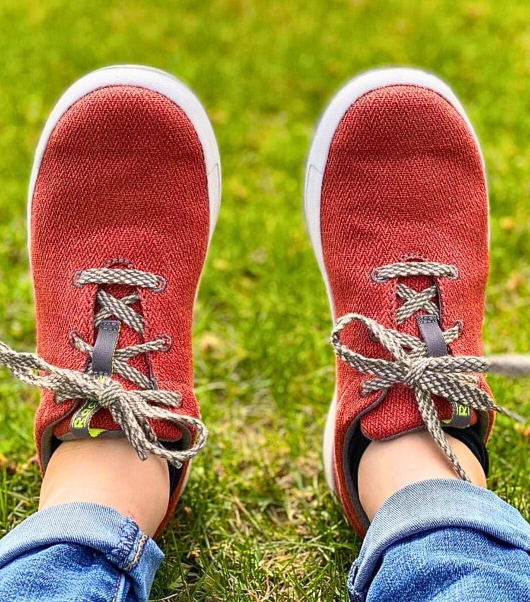 7 Best Hemp Shoes For Comfort & Performance
