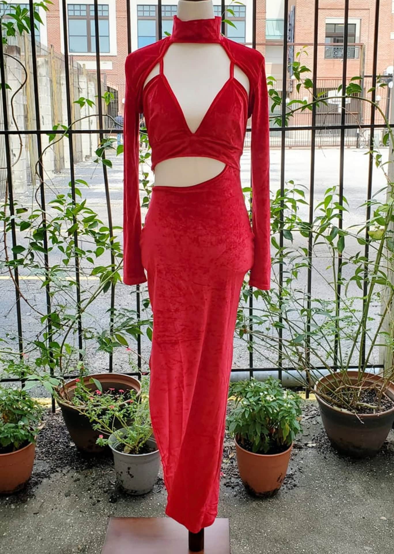 13 Best Thrift Stores In Tampa for Bargain-Seeking Buccaneers