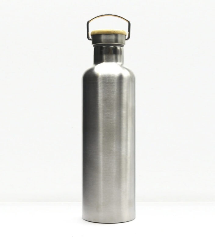 7 Best Plastic-Free Water Bottles For Non-Toxic Hydration