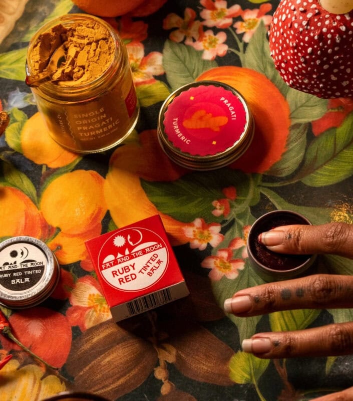 11 Zero Waste Makeup Brands (Plastic-free & Refillable)