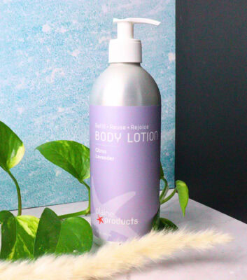 8 Plastic-Free, Zero Waste Lotions (Tested & Researched)